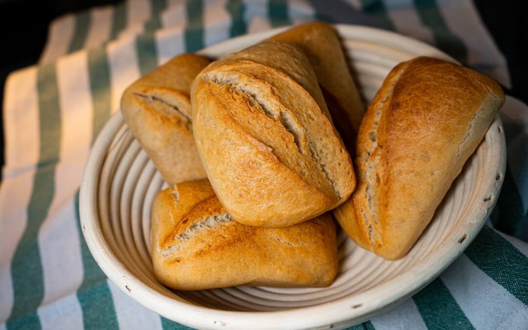 Easy To Make Bread Rolls | Delight Baking