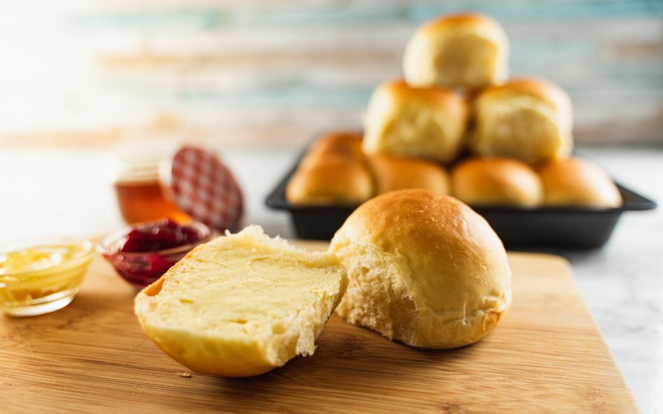 Little Fluffy Dinner Rolls | Delight Baking