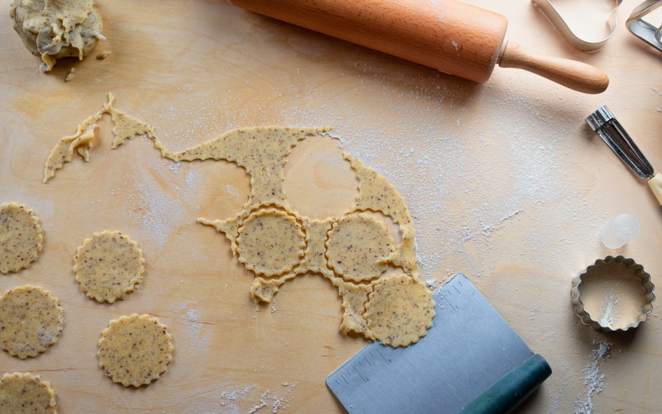 The Bench Knife: A Game-Changer for Every Baker